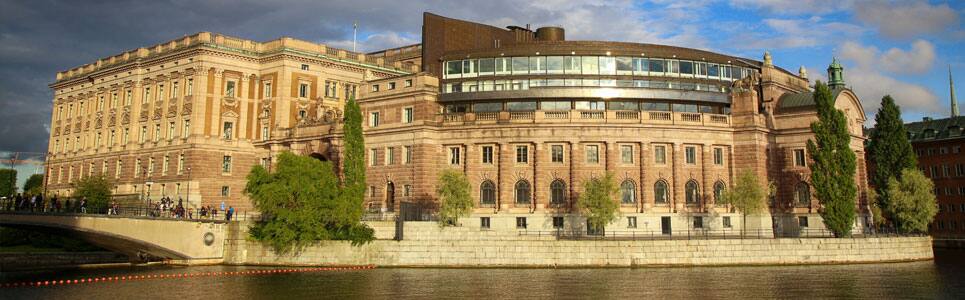 Swedish Riksbank defies global monetary policy loosening | S&P Global