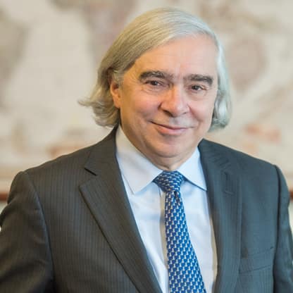Ernest Moniz Biografia